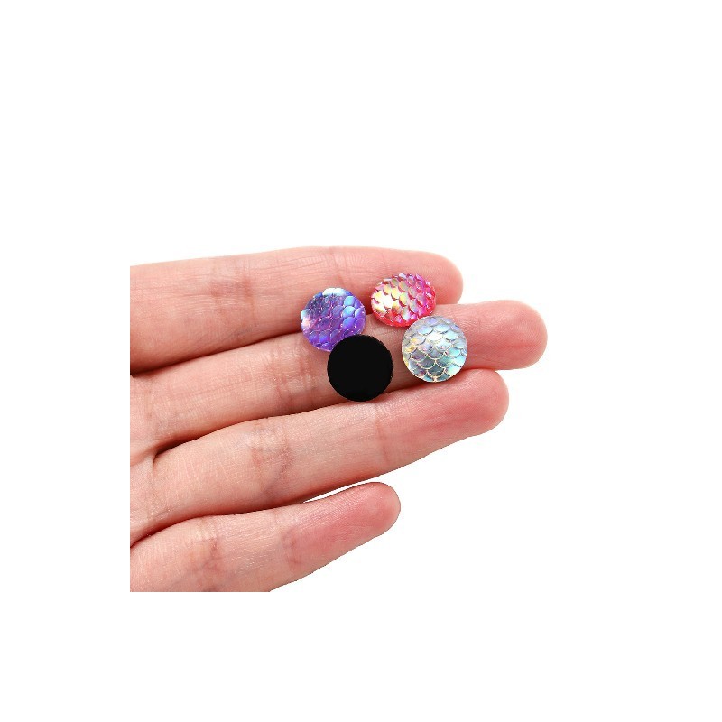 Fekete szín - 50 db 12 mm-es sellőhal pikkely lapos hátú gyanta ...